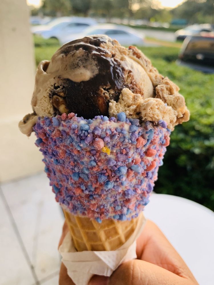 LARRY’S ICE CREAM - 137 Photos & 201 Reviews - 749 N University Dr ...
