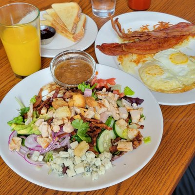 CHESTNUT COTTAGE RESTAURANT - 372 Photos & 423 Reviews - 929 E Front St ...