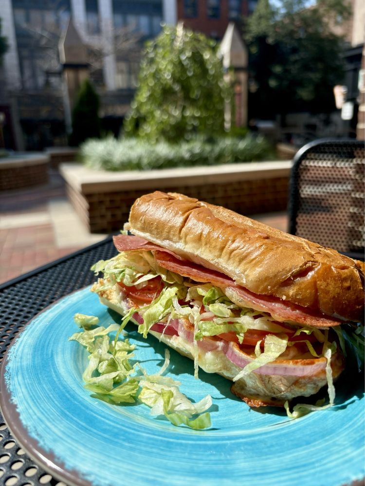 ISAAC’S CRAFT KITCHEN & BREWERY - DOWNTOWN LANCASTER - Updated December ...