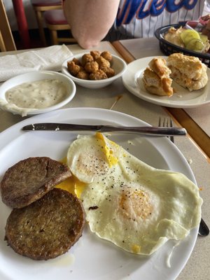 HILLVIEW FAMILY DINER & ICE CREAM - 124 Photos & 92 Reviews - 1679 Old ...