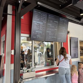 WELLS ROADSIDE - Updated December 2025 - 154 Photos & 91 Reviews - 3712 ...