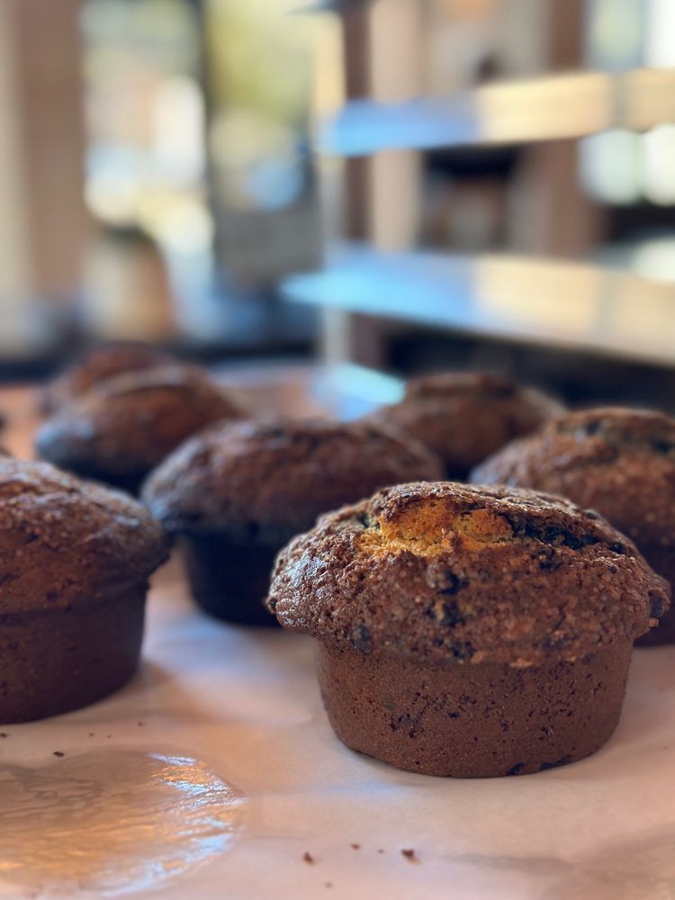 LENORA - Updated June 2024 - 109 Photos & 61 Reviews - 2 Portland Sq ...