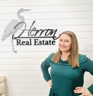 KYLEE SHAW - HERRON REAL ESTATE - Contact Agent - 1925 Park Ave, Orange ...