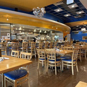 YOLK - SOUTH LOOP - Updated March 2025 - 2666 Photos & 2830 Reviews ...