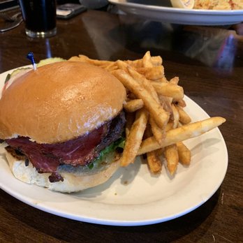 THE BEEHIVE GRILL - Updated December 2025 - 168 Photos & 430 Reviews ...