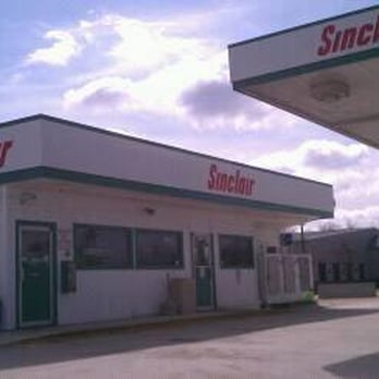 HAWKEYE DOWNS SINCLAIR - Updated February 2025 - 4713 6th St SW, Cedar ...