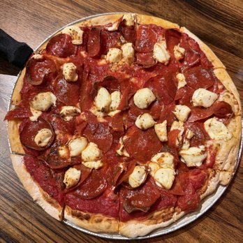 FIXTURE PIZZA PUB - Updated December 2025 - 388 Photos & 362 Reviews ...