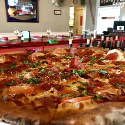 FIRE ENGINE PIZZA COMPANY - Updated December 2025 - 217 Photos & 268 ...