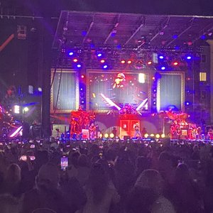 NUGGET EVENT CENTER - 26 Photos & 23 Reviews - 1040 Victorian Square ...