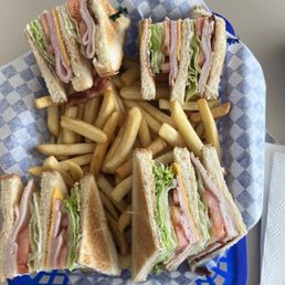 THE LUCKY GREEK - Updated January 2026 - 198 Photos & 317 Reviews ...