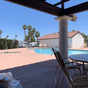 ROAD RUNNER RV PARK - 10 Photos & 20 Reviews - 4711 Boulder Hwy, Las ...