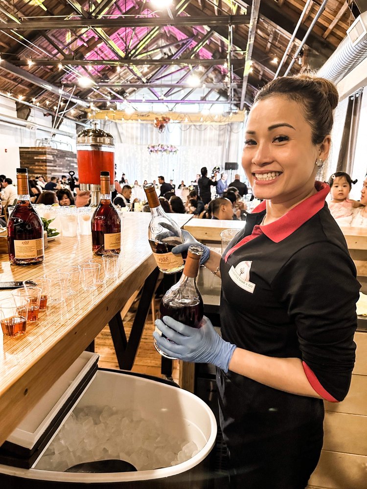 GO SEATTLE CATERING - 224 Photos & 17 Reviews - 9988 15th Ave SW ...