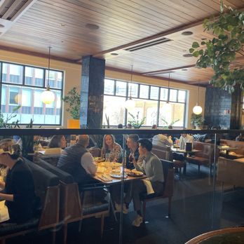 EARLS KITCHEN + BAR - Updated February 2025 - 1682 Photos & 1640 ...