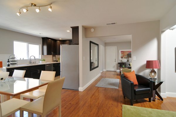 LISA DIPPEL - THE TROYER GROUP - 496 First St, Los Altos, California ...