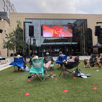 STUDIO PARK - Updated October 2025 - 58 Photos & 24 Reviews - 123 Ionia ...