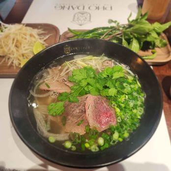 PHO DANG - Updated December 2025 - 542 Photos & 260 Reviews - 779 Story ...