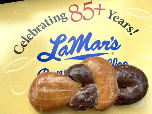 LAMAR’S DONUTS AND COFFEE - Updated October 2025 - 166 Photos & 135 ...