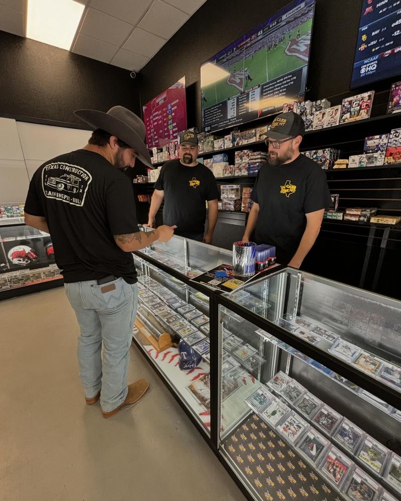 CASE HIT KINGS - Updated December 2025 - 10 Photos - 780 W Debbie Ln ...