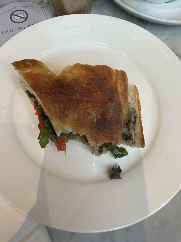 DINEEN COFFEE - Updated December 2025 - 11 Photos - 81 Bay Street ...