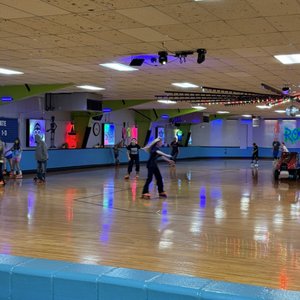 PICCADILLY PALACE - Updated February 2025 - 17 Photos - 181 Audrey Ln ...