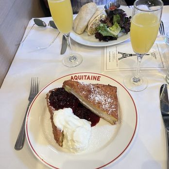 AQUITAINE - Updated July 2024 - 687 Photos & 1018 Reviews - 569 Tremont ...