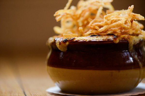 THE BEEHIVE - Updated January 2026 - 326 Photos & 414 Reviews - 30 Old ...