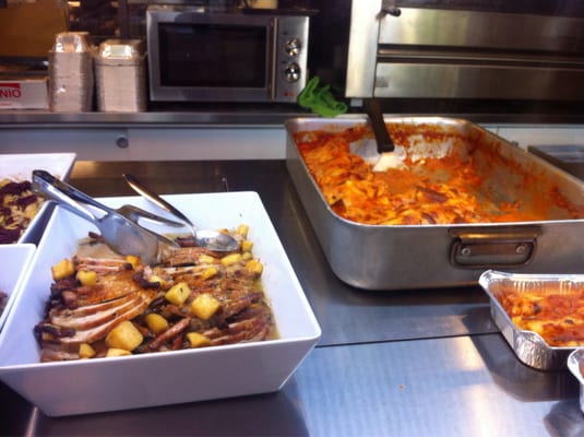 FRANZ PIZZA POLLI ROSTICCERIA - Place E. Dunant 22, Roma, Italy ...