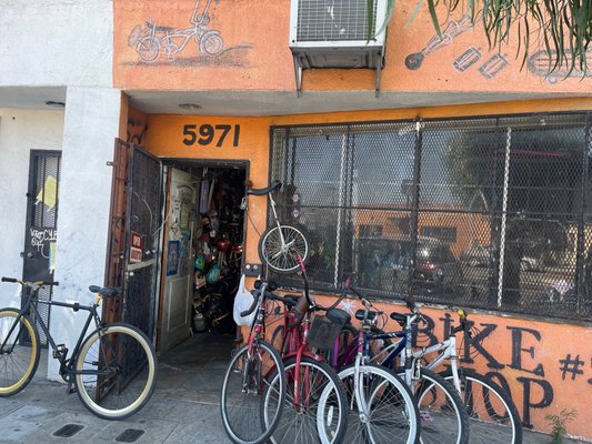 JESUS BIKE SHOP NO 2 - Updated March 2025 - 5971 S Broadway, Los ...