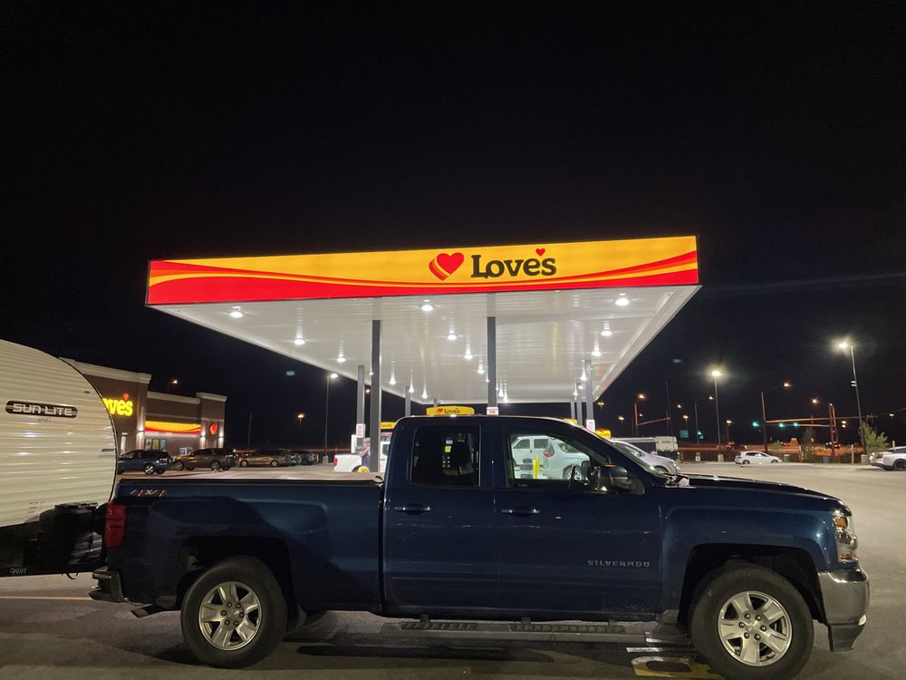 LOVE’S RV HOOKUP - Updated July 2024 - 11 Photos - 8909 N Brisbin Rd ...