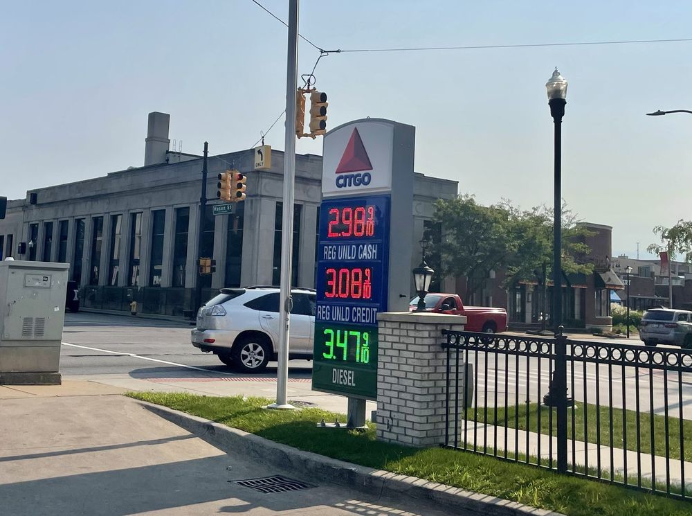 BP - Updated July 2025 - 12 Photos - 22096 Michigan Ave, Dearborn ...