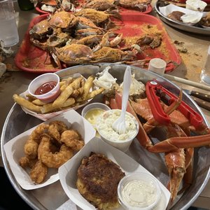 CAPTAIN PELL’S FAIRFAX CRABHOUSE - 449 Photos & 645 Reviews - 10195 ...