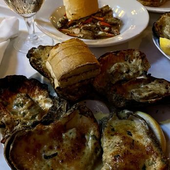 BASIN SEAFOOD & SPIRITS - Updated August 2024 - 895 Photos & 645 ...