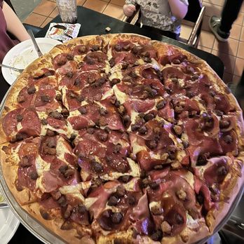 THE PIE PIZZERIA - UNDERGROUND - Updated July 2025 - 328 Photos & 648 ...