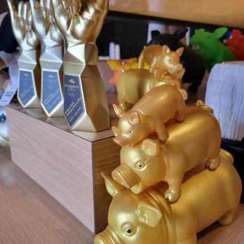 GOLDEN PORK TONKOTSU RAMEN BAR - Updated August 2024 - 3096 Photos ...