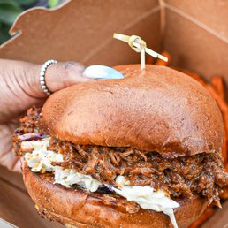 LE CHICK - Updated July 2024 - 2700 Photos & 1307 Reviews - 310 NW 24th ...