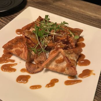 STASH BOX - Updated December 2024 - 44 Photos & 23 Reviews - 866 Elm St ...