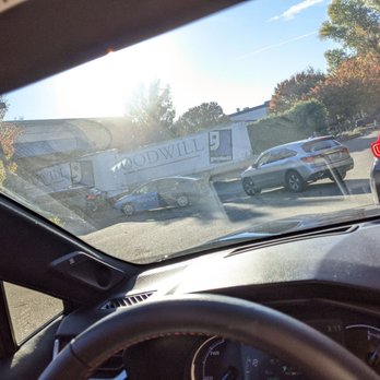 GOODWILL INDUSTRIES OF FOLSOM - Updated July 2025 - 34 Photos & 102 ...