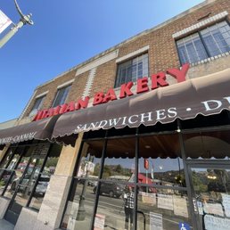 EAGLE ROCK ITALIAN BAKERY & DELI - Updated May 2025 - 980 Photos & 802 ...