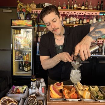 DARLING AVIARY - Updated July 2025 - 899 Photos & 745 Reviews - 712 K ...