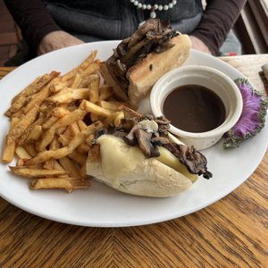 RED LION - 217 Photos & 343 Reviews - 304 Bridge St, Vail, Colorado ...