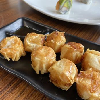 SUSHI585 - Updated January 2025 - 54 Photos & 39 Reviews - 381 Gregory ...