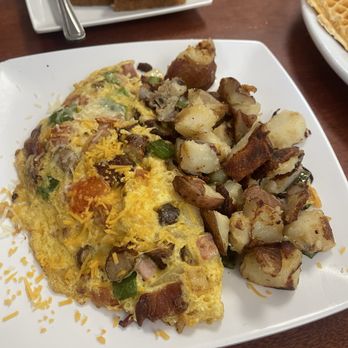 SAROM’S SOUTHERN KITCHEN - Updated April 2025 - 1114 Photos & 756 ...