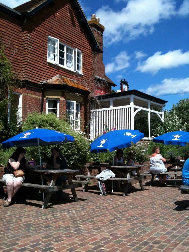 CASTLE INN - Robertsbridge, East Sussex, United Kingdom - Pubs - Phone ...