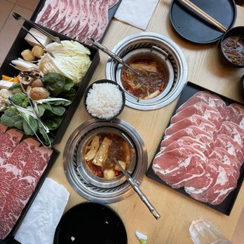 MUMU HOT POT - Updated January 2025 - 446 Photos & 176 Reviews - 2 ...