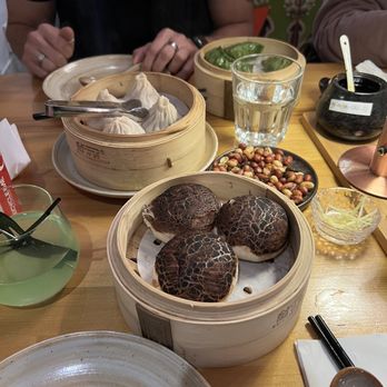 YUM CHA CHINESE KITCHEN AND BAR - Updated July 2024 - 104 Photos & 41 ...