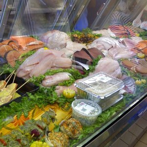 MONROE FISH MARKET - Updated August 2025 - 45 Photos & 39 Reviews - 477 ...