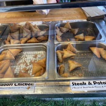 SULTAN OF SAMOSAS - Updated December 2025 - 43 Photos & 88 Reviews ...