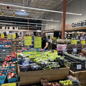 WHOLE FOODS MARKET - Updated December 2025 - 36 Photos & 20 Reviews ...