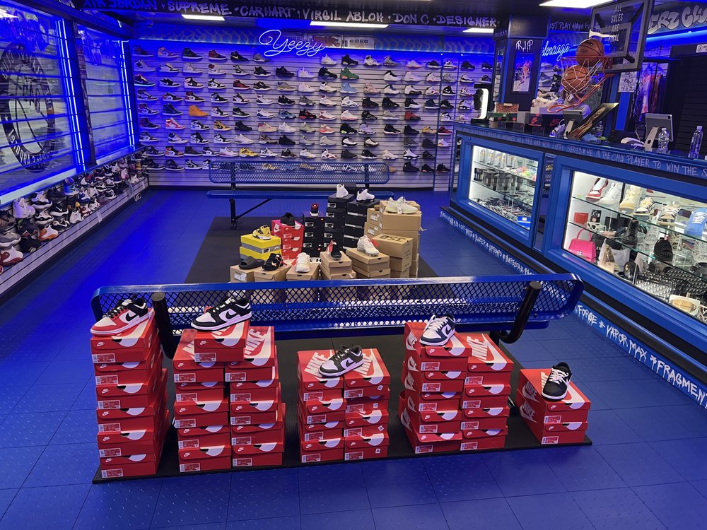 THE PLAYERZ CLUB 845 - Updated December 2025 - 1539 Main St, Pleasant ...