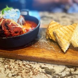 CRU - Updated November 2025 - 352 Photos & 214 Reviews - 915 Battery ...